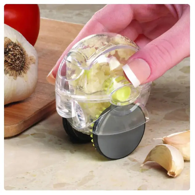 Roll N' Chop Rolling Garlic Chopper – My Store